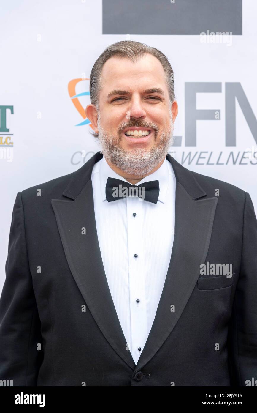 Matthew Payne attends Suzanne DeLaurentiis Productions presents a Pre ...