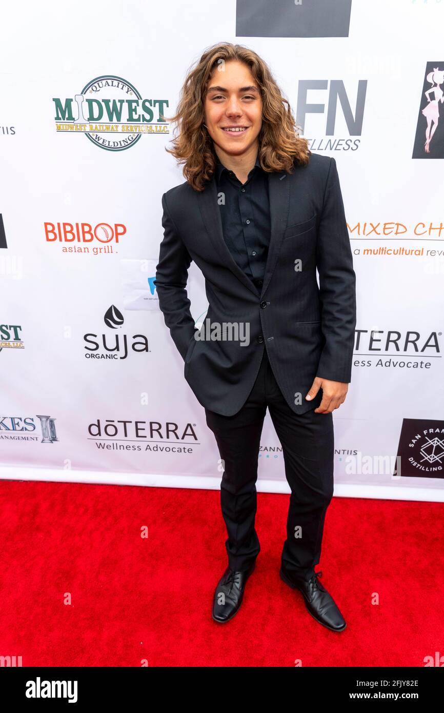 Adam Evans attends Suzanne DeLaurentiis Productions presents a Pre ...