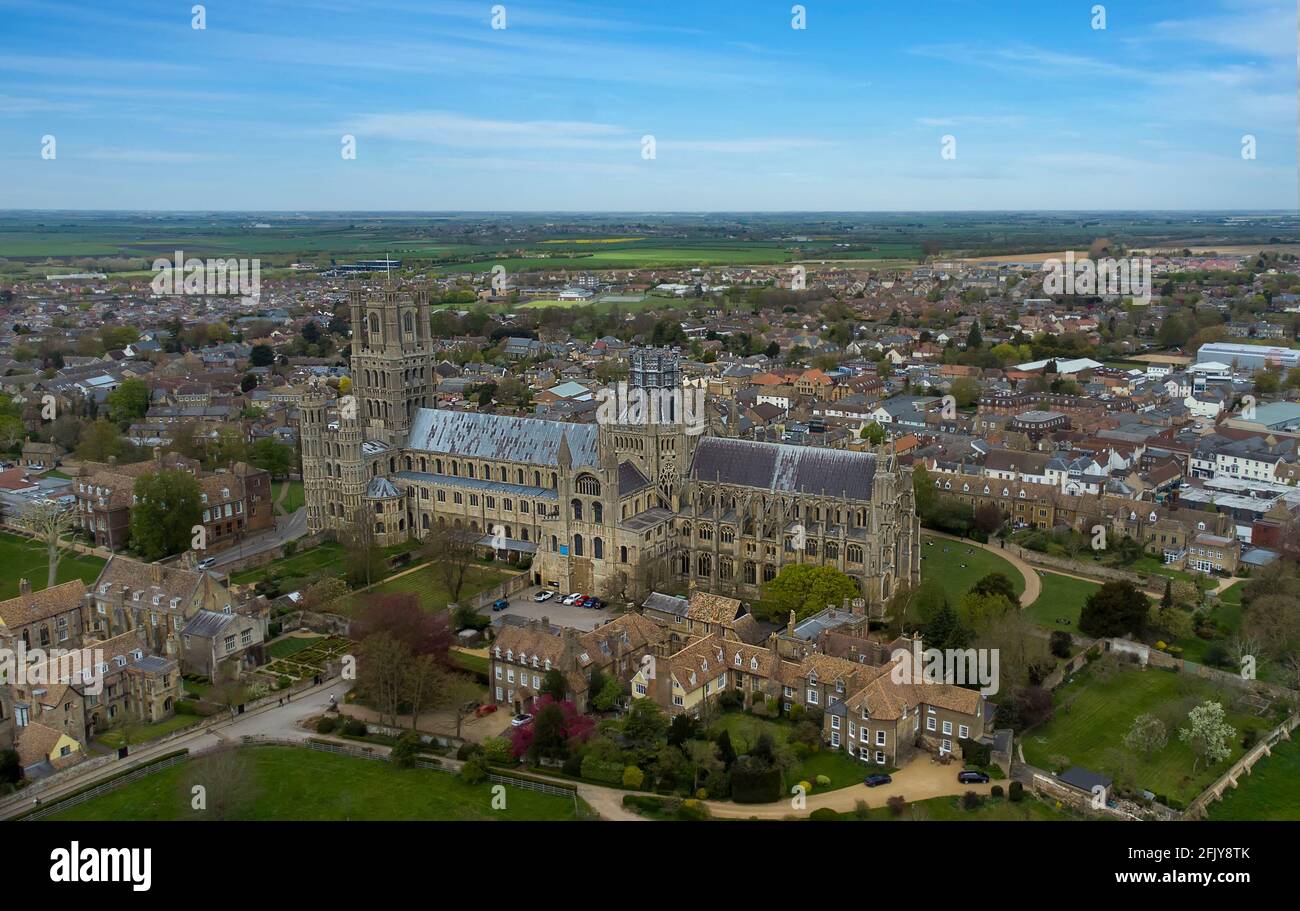 Fenland cambridgeshire aerial hi-res stock photography and images - Alamy