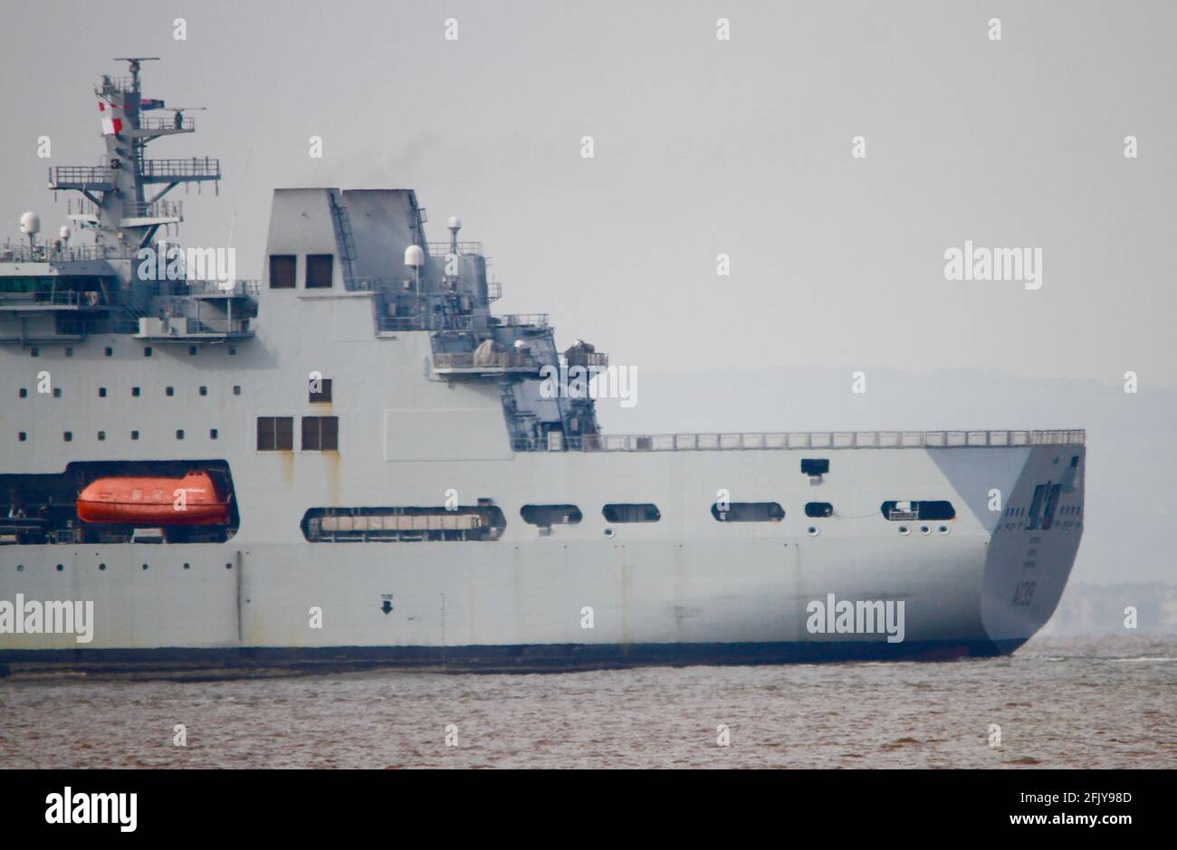 Navy boat helipad hi-res stock photography and images - Alamy