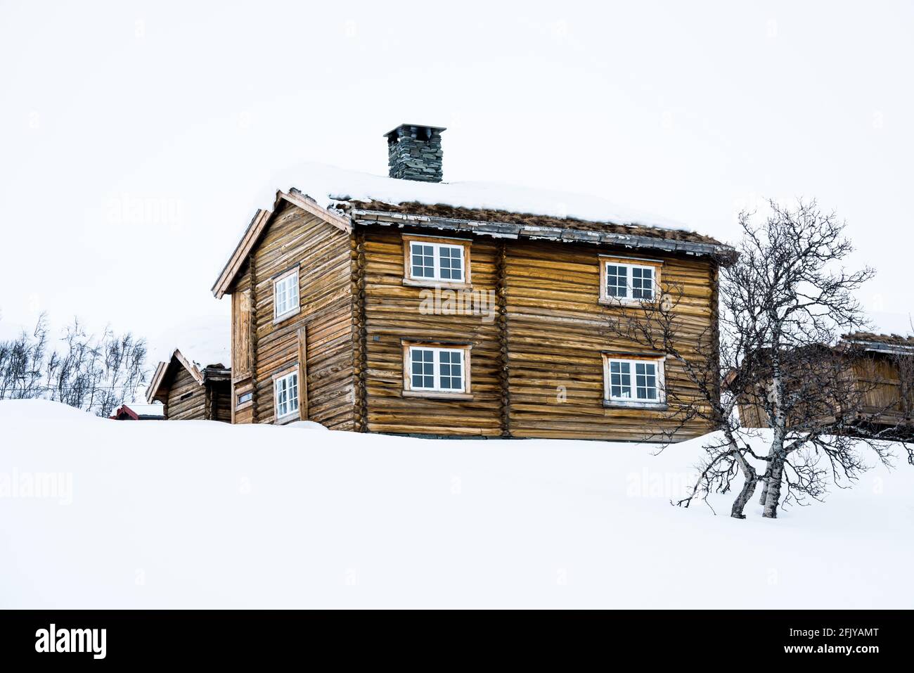 Classic log cabin hi-res stock photography and images - Alamy