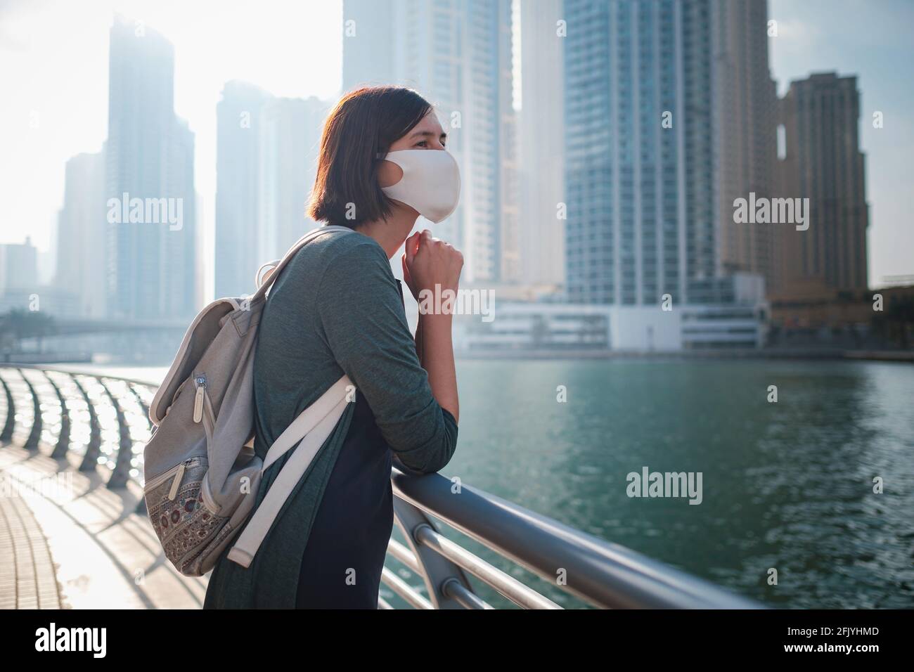 Dubai office mask hi-res stock photography and images - Alamy