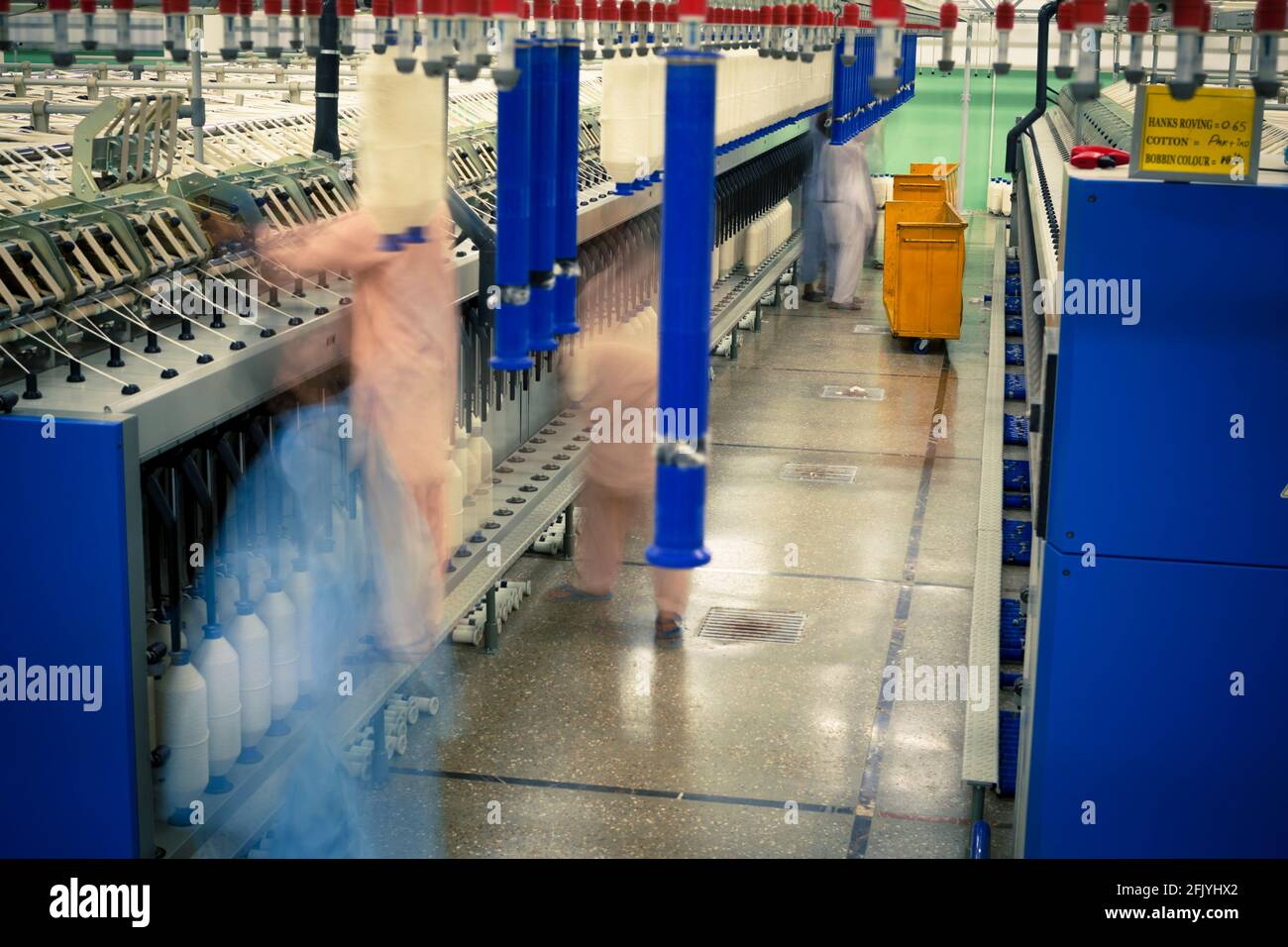 Cotton industry pakistan hi-res stock photography and images - Alamy