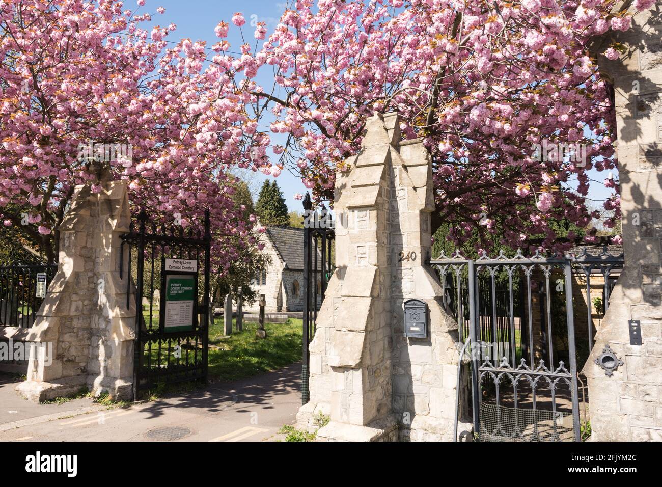 Pearly gates hi-res stock photography and images - Alamy