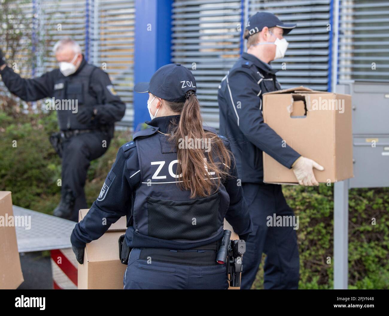Crime transport evidence hi-res stock photography and images - Alamy