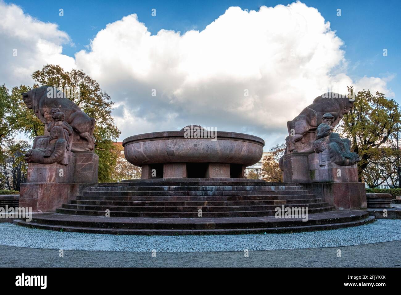 Bull fountain or Fertility Wells, Red Stone 1930 sculpture by Hugo ...