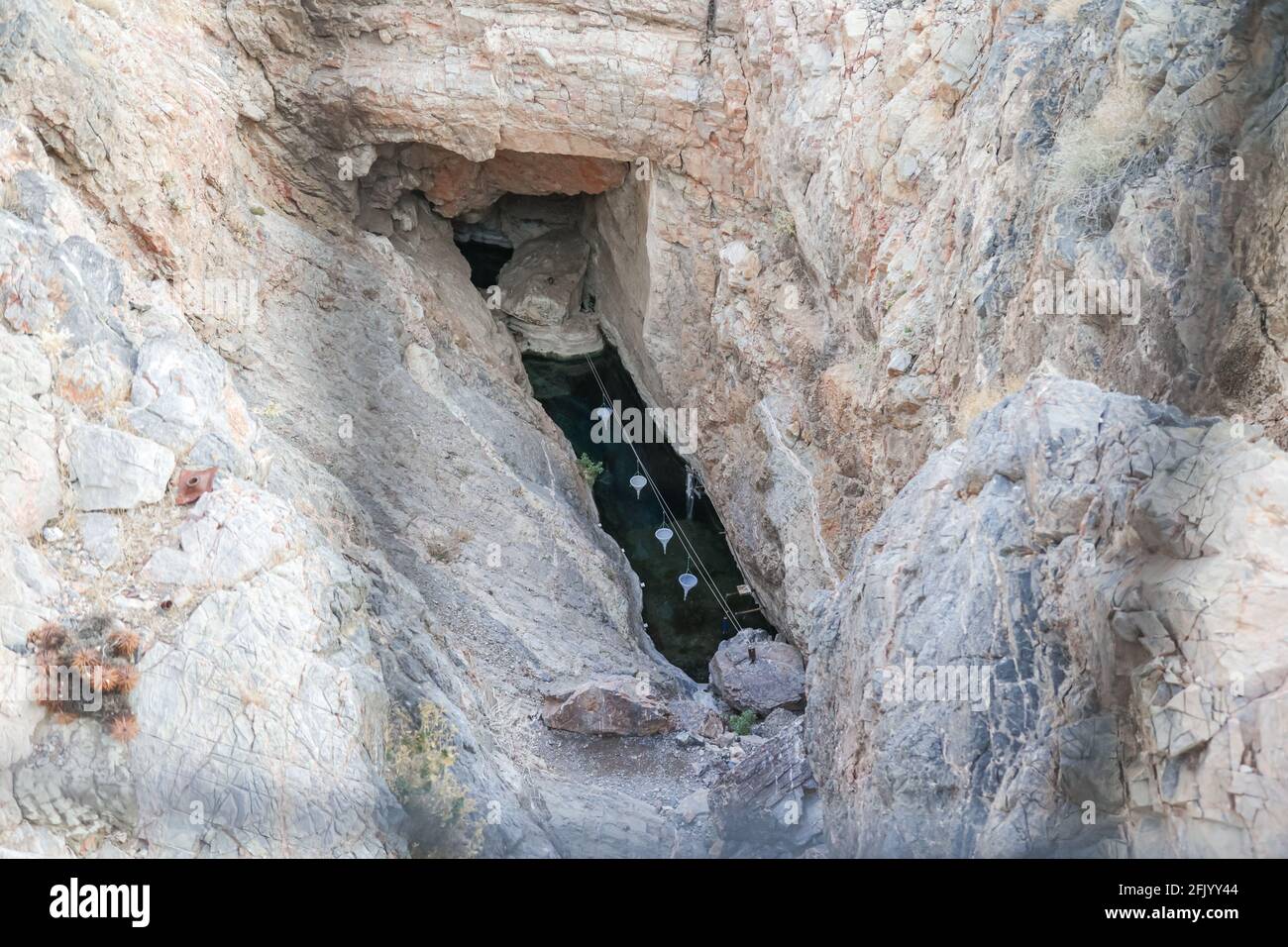 Devil's hole nevada hi-res stock photography and images - Alamy