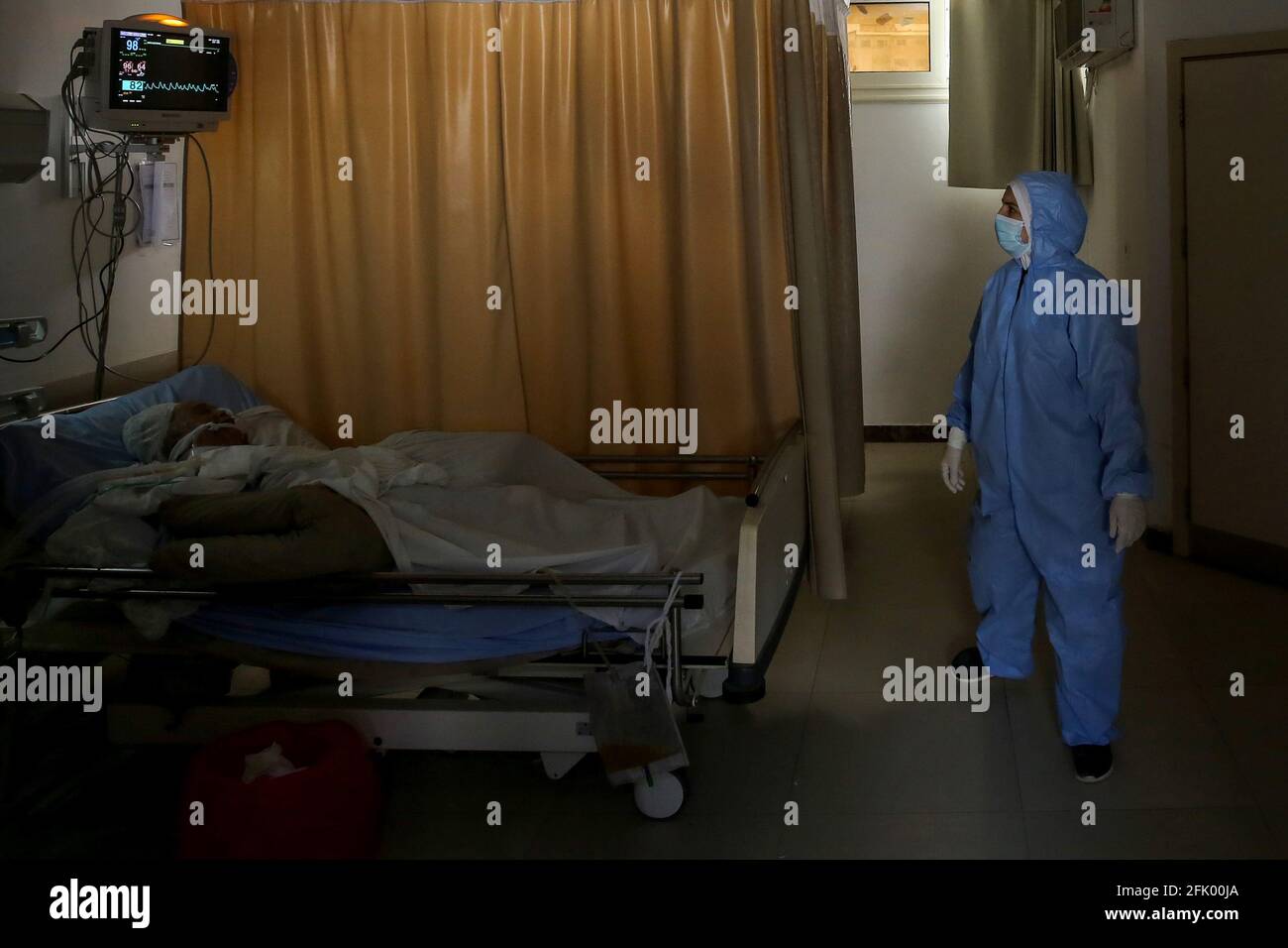 Isolation Unit Hospital High Resolution Stock Photography and Images ...