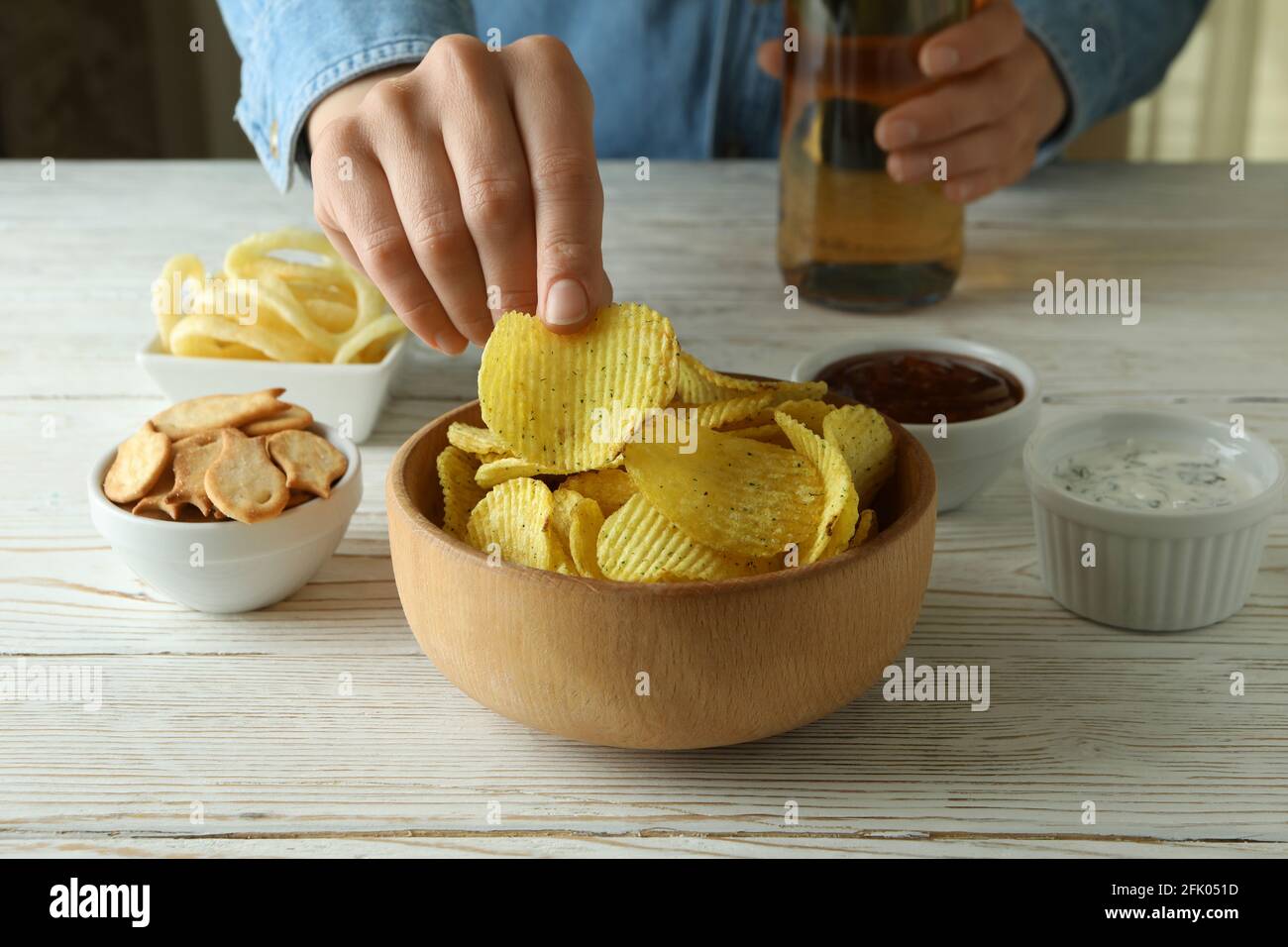 Woman eats fast food hi-res stock photography and images - Alamy