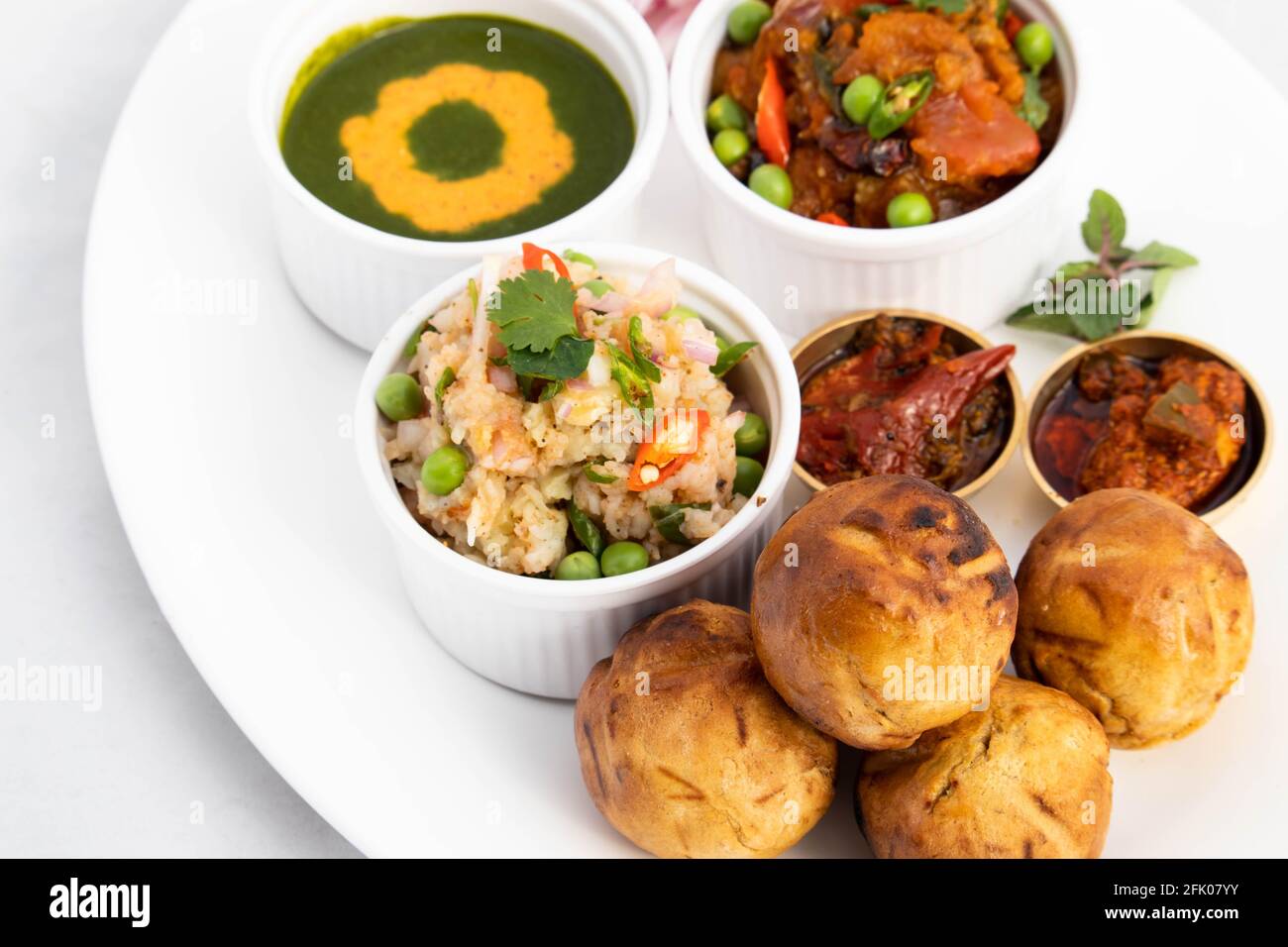 Litti chokha hi-res stock photography and images - Alamy