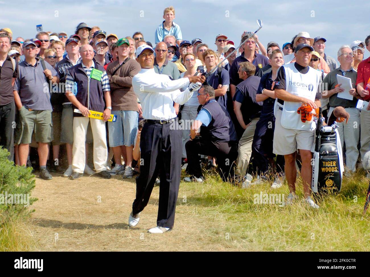 David hitting hi-res stock photography and images - Alamy