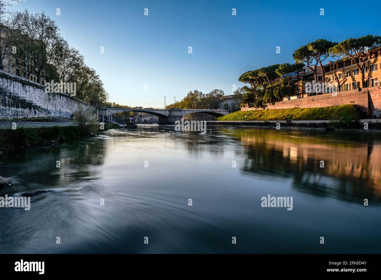 Tiberina island, Cestio bridge, Tiber river, Rome, Lazio, Italy, Europe ...