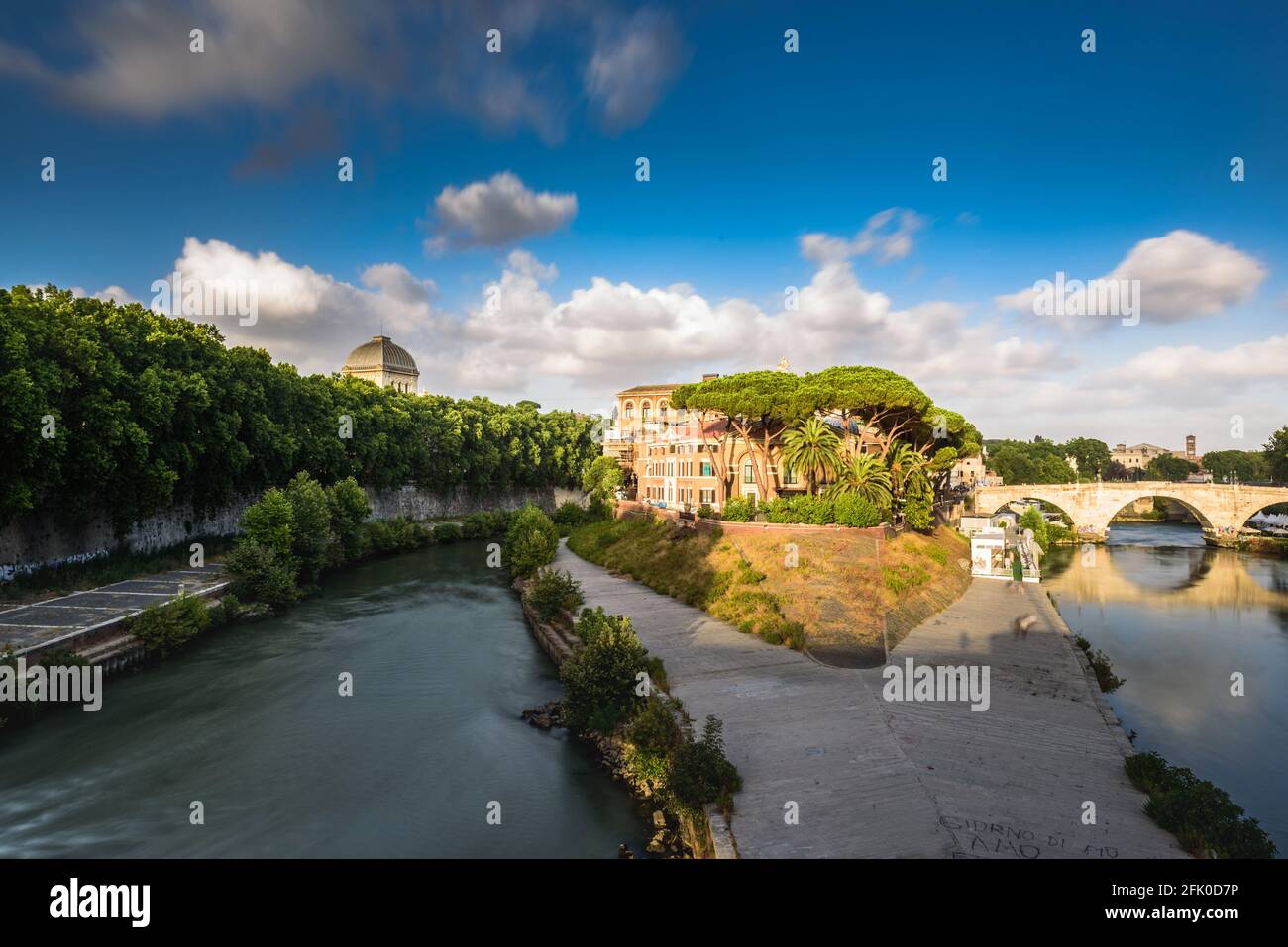Isola Tiberina island, Ospedale Fatebenefratelli hospital, tower and ...