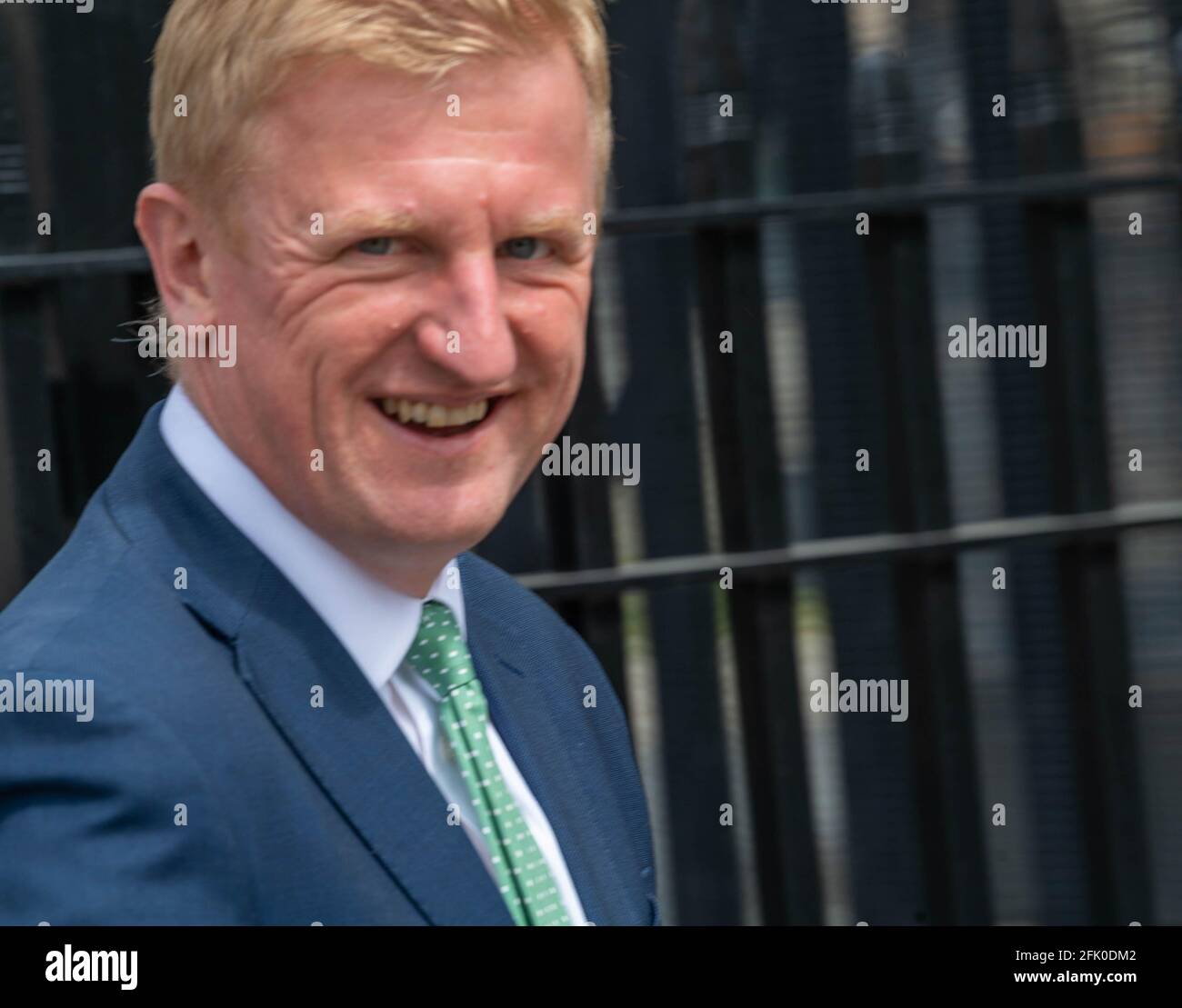 Oliver dowden mp for hertsmere hi-res stock photography and images - Alamy