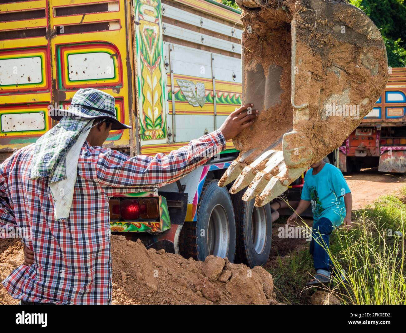 Lorry carrying soil hi-res stock photography and images - Alamy