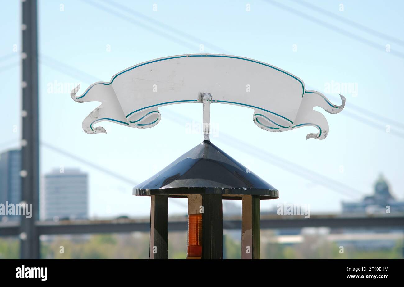 Blank adverstising sign hi-res stock photography and images - Alamy