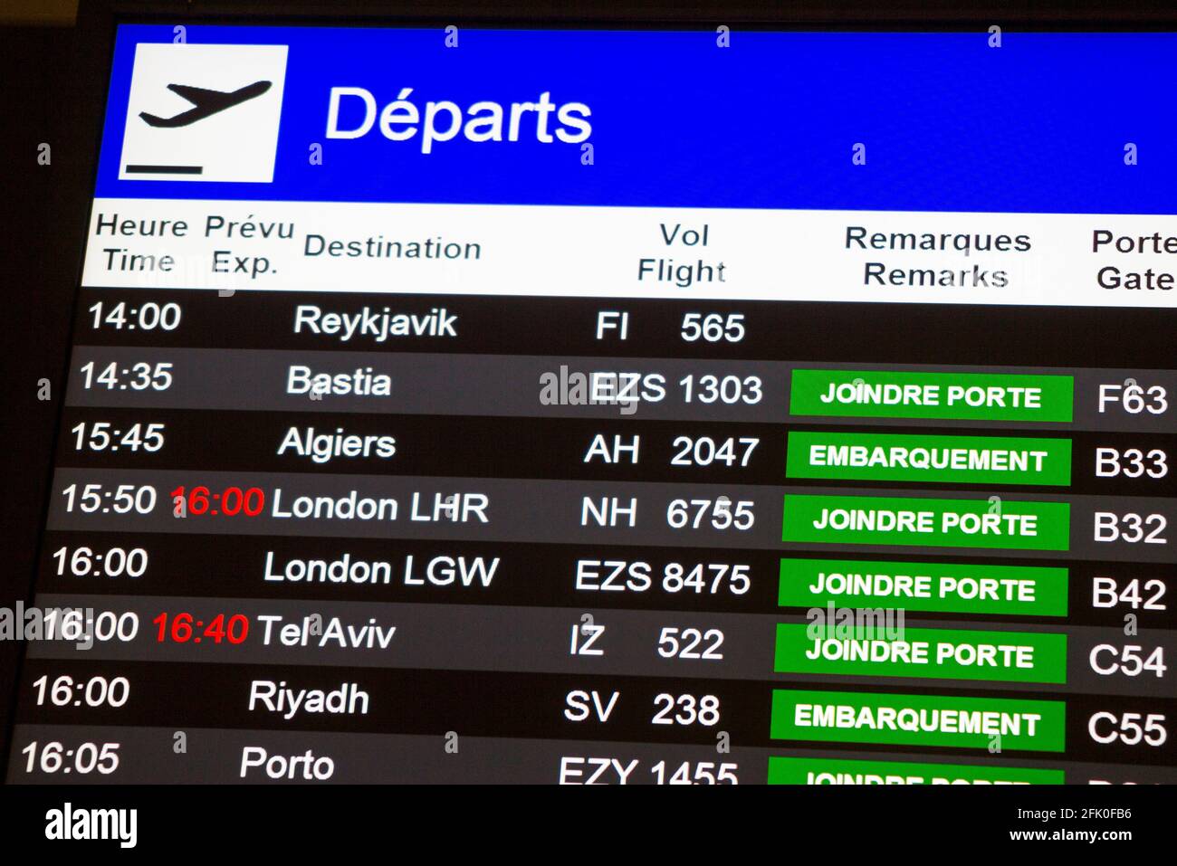 Boarding Gates Numbers High Resolution Stock Photography and Images - Alamy