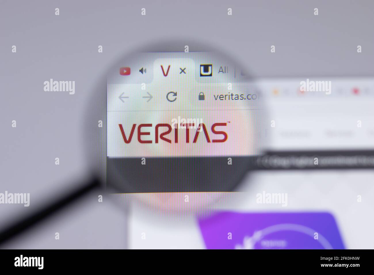 Veritas Logo