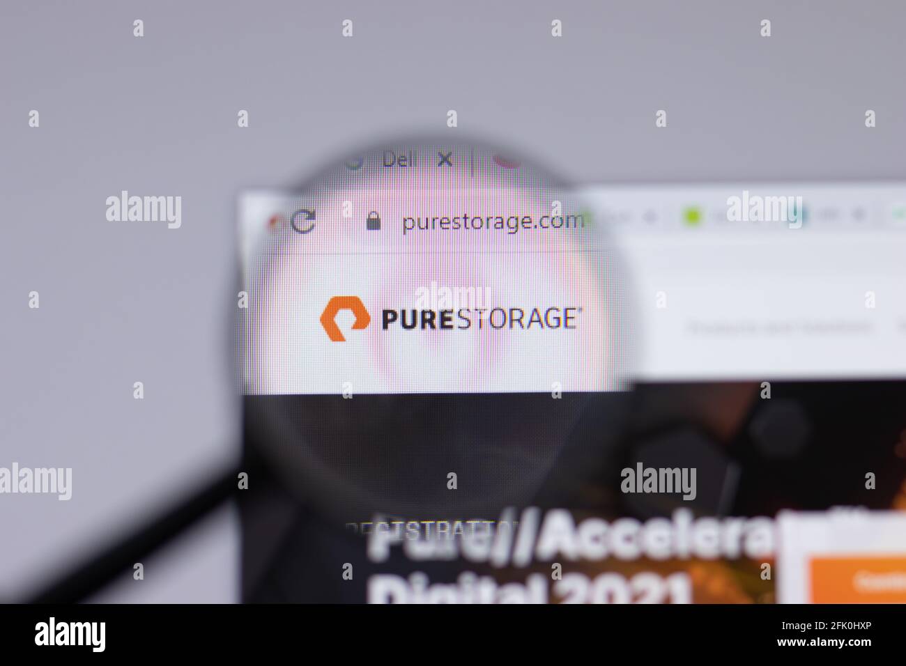 New York, USA - 26 April 2021: Pure Storage logo close-up on website ...