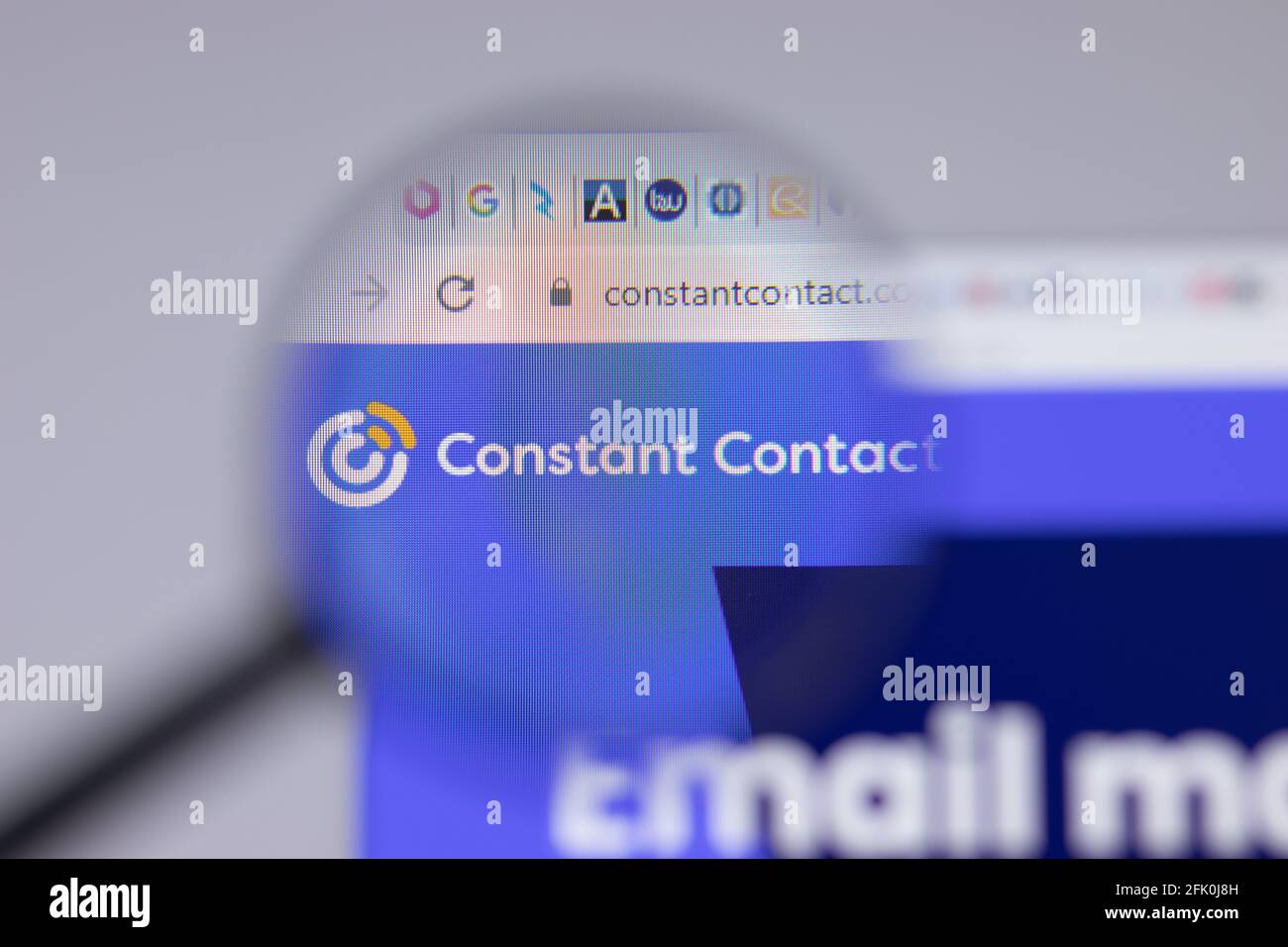 Constant contact logo hi-res stock photography and images - Alamy