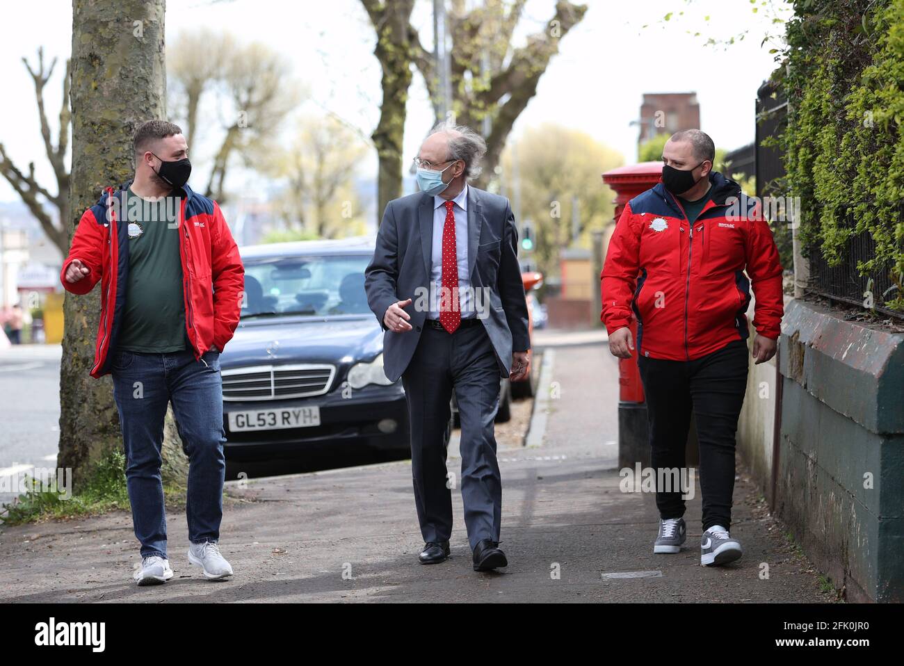 Largey hi-res stock photography and images - Alamy