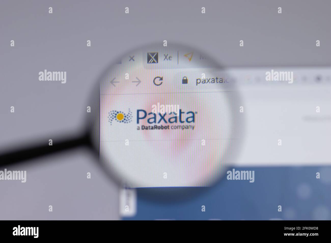 Paxata logo hi-res stock photography and images - Alamy