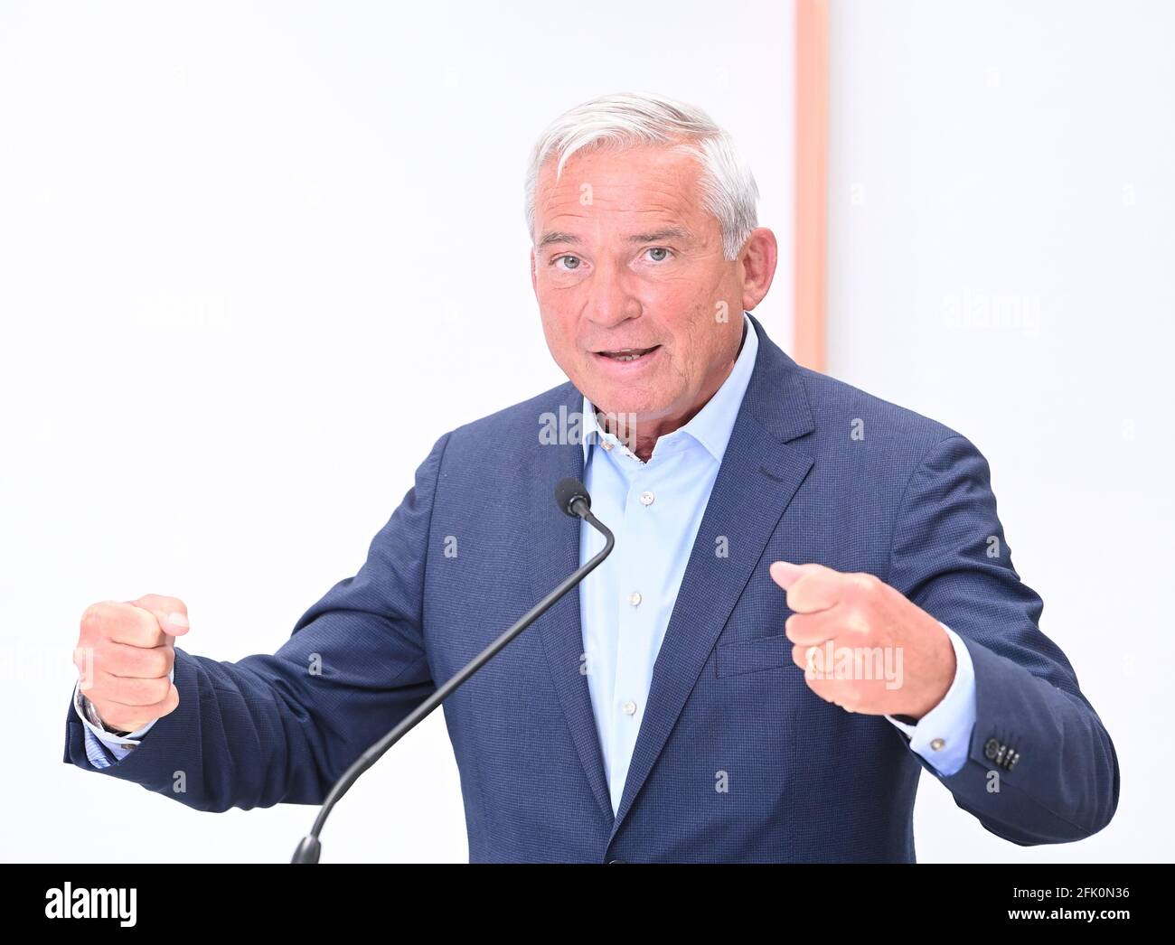 Stuttgart, Germany. 27th Apr, 2021. Thomas Strobl (CDU), Minister of ...