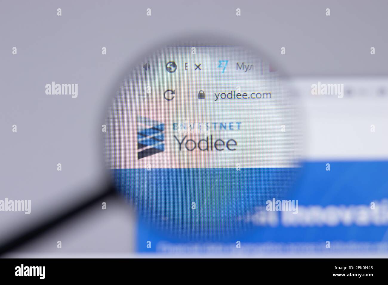 Yodlee logo hi-res stock photography and images - Alamy