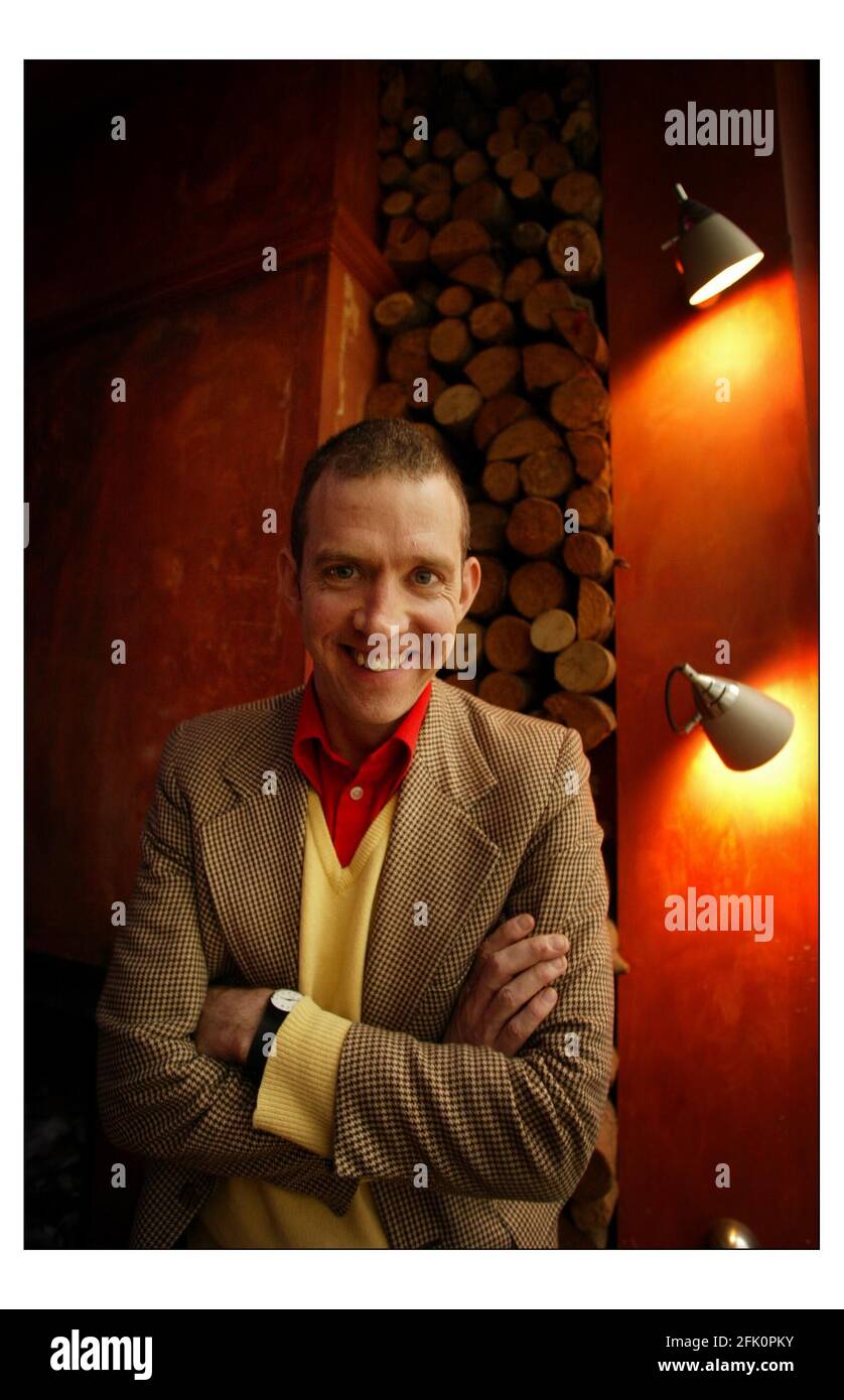 Martin Creed. Artist.pic David Sandison 21/9/2004 Stock Photo - Alamy