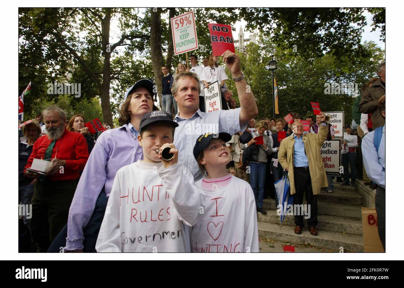 The Worsley family Graham, Georgie and kids Hector and Tabitha who are ...