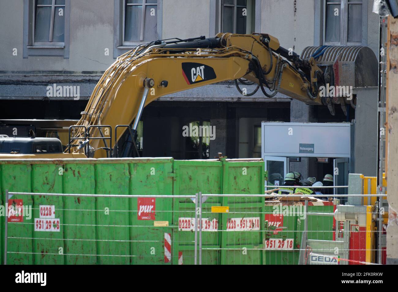 Cologne, Germany. 27th Apr, 2021. The fire brigade is trying to lift ...