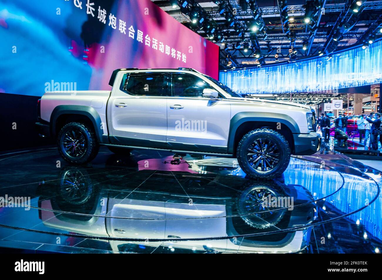 The X Cannon large pickup unveiled at the 2021 Shanghai Auto Show ...