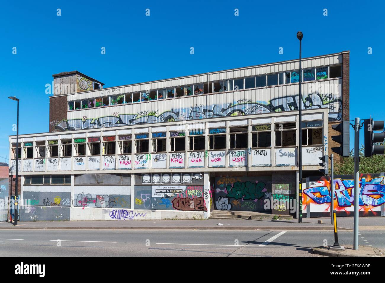 Factory uk 1960's hi-res stock photography and images - Alamy
