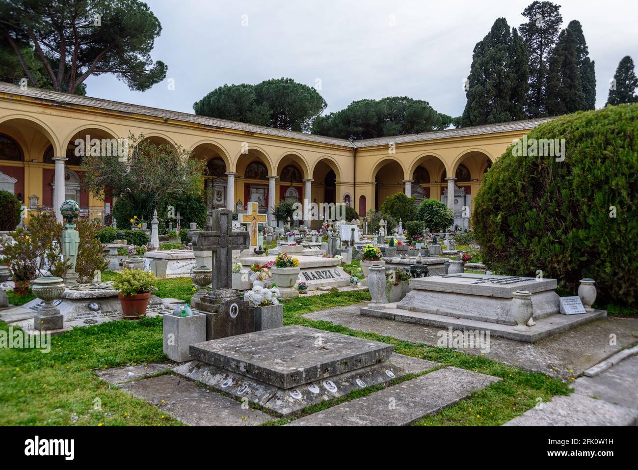 Verano monumental cemetery hi-res stock photography and images - Alamy