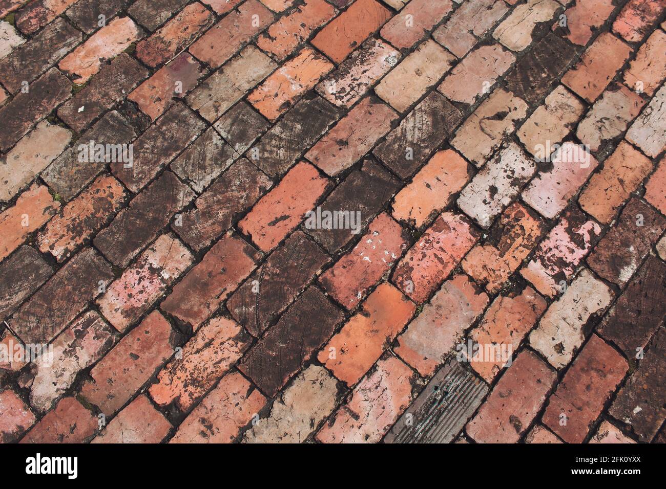 Diagonal pattern of brick #1 Stock Photo - Alamy