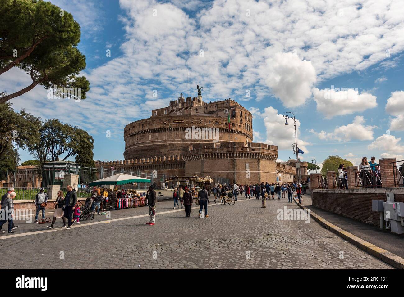 Castel Sant Angelo castle and Ponte Angelo bridge on Tiber river, Rome, Lazio, Italy, Europe ...