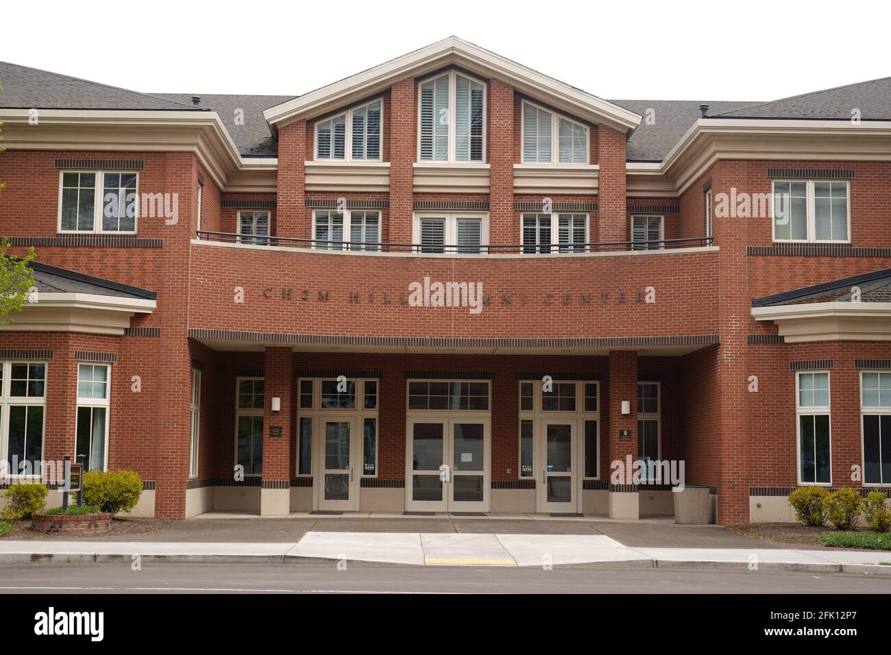 A general view of the CH2M HILL Alumni Center on the campus of Oregon ...