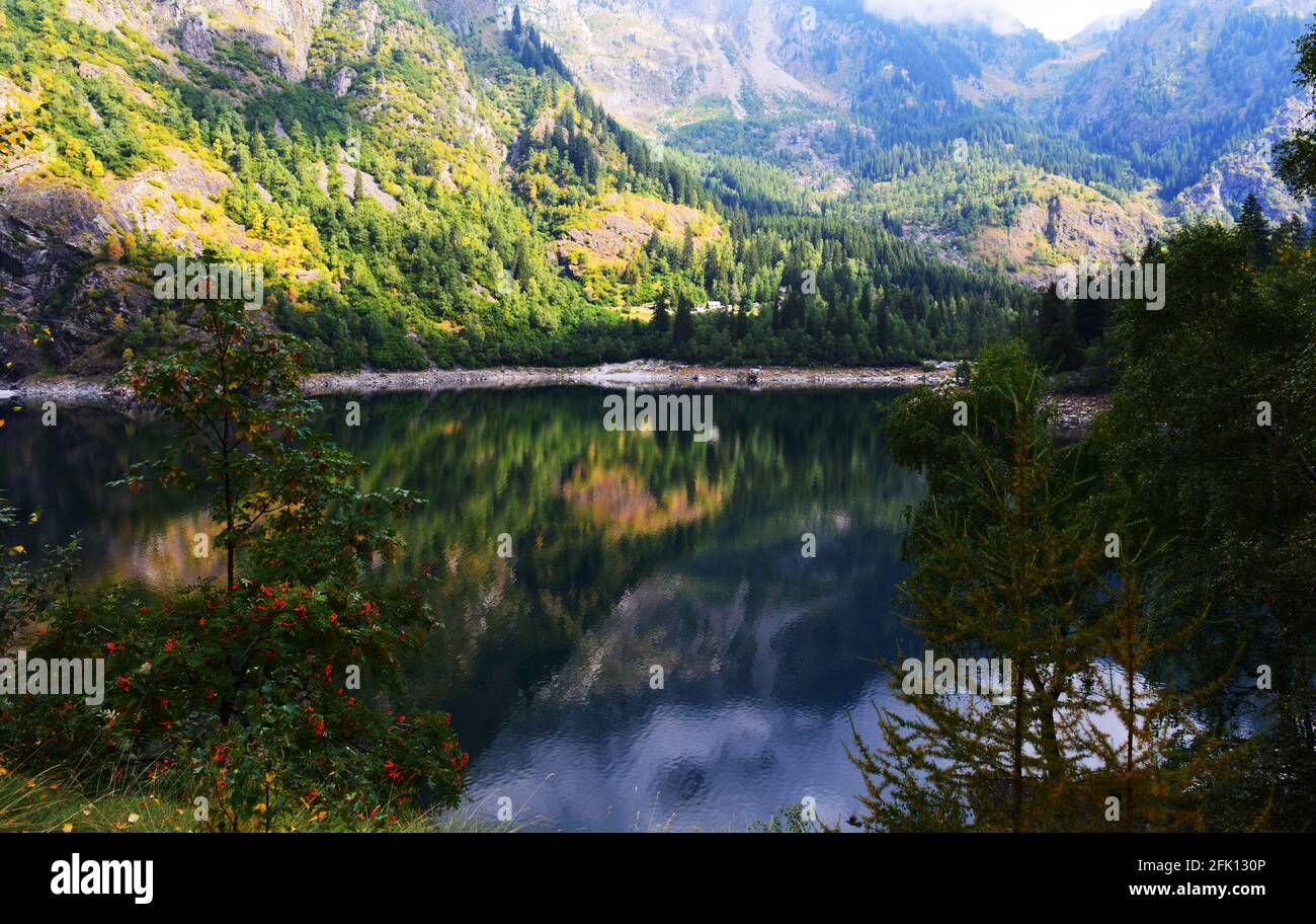 Placid scenery hi-res stock photography and images - Alamy