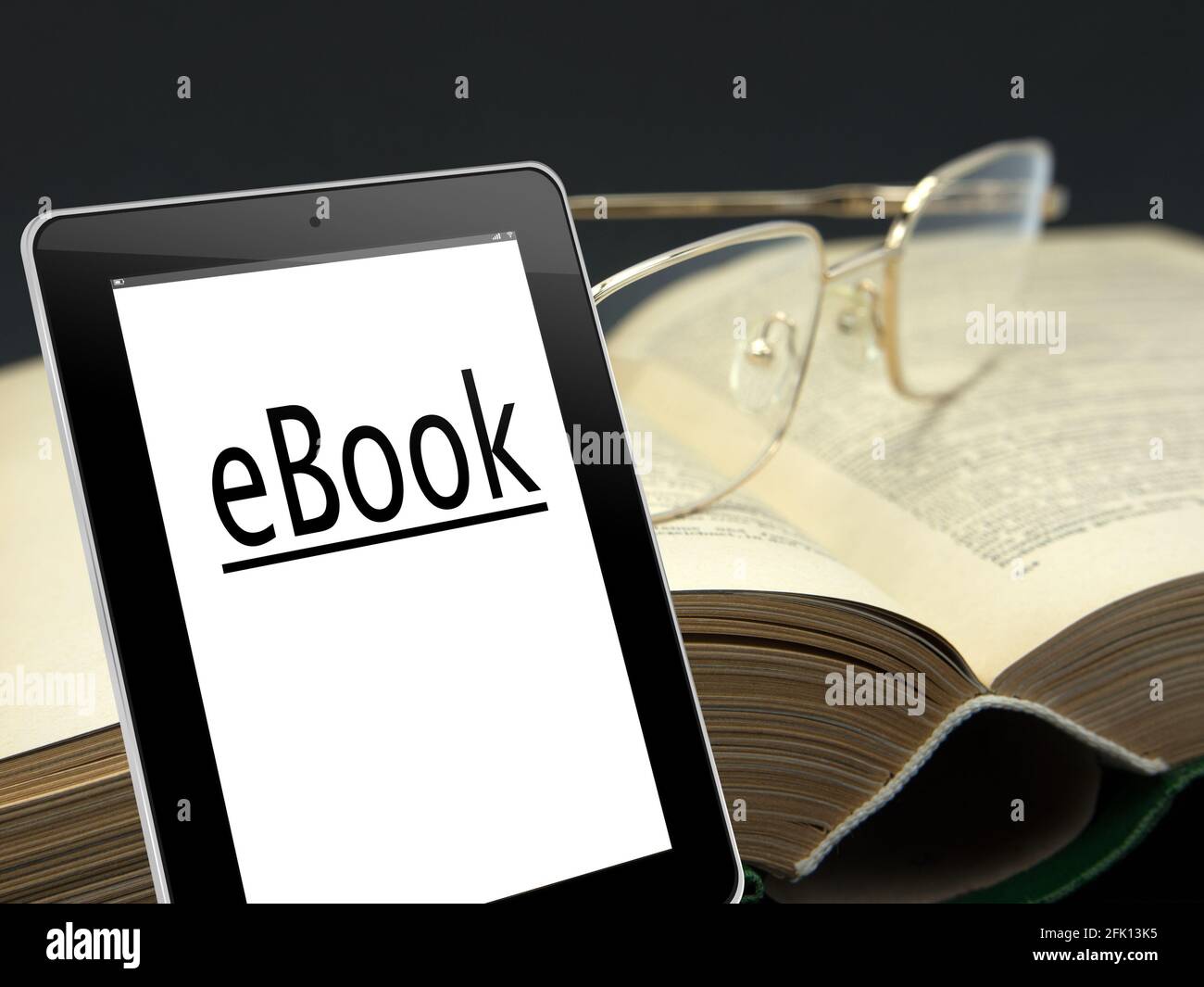 Ebook reader illustration hi-res stock photography and images - Alamy