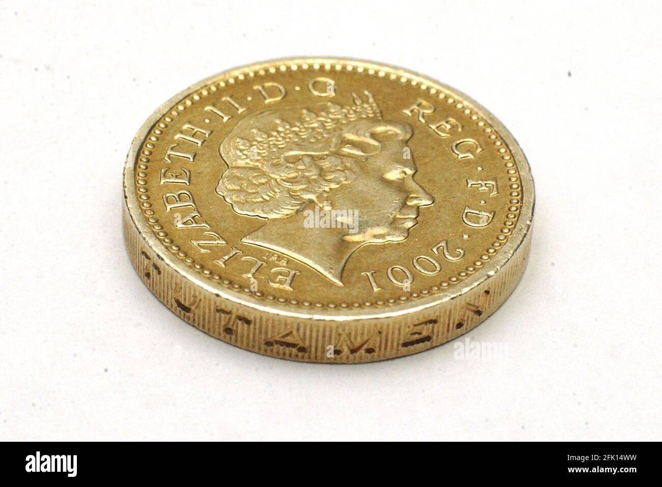 Queens head on coin hi-res stock photography and images - Alamy