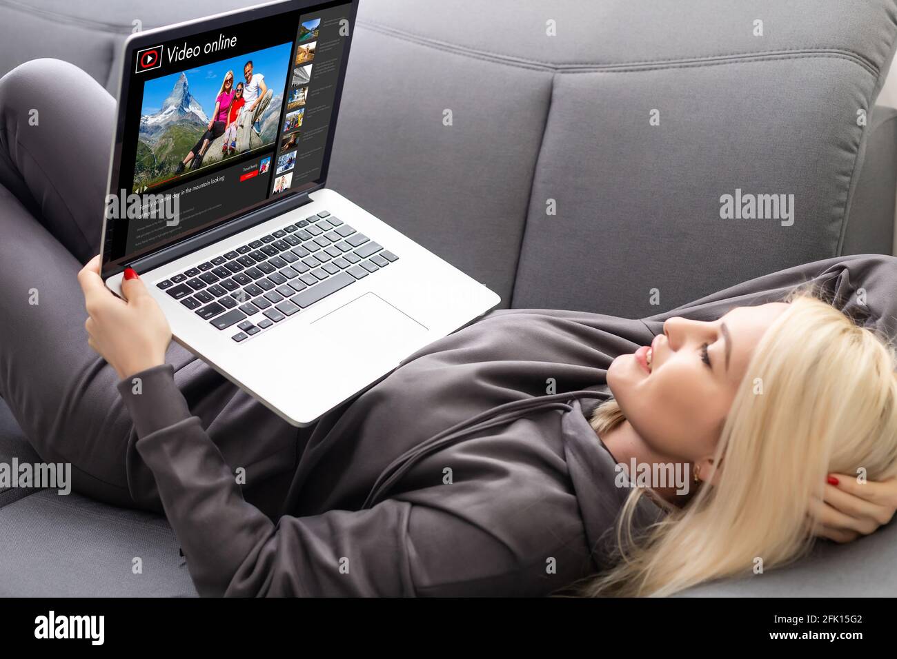 Watching youtube television hi-res stock photography and images - Alamy