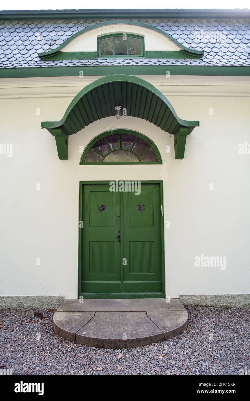 Modern breakout movement hi-res stock photography and images - Alamy