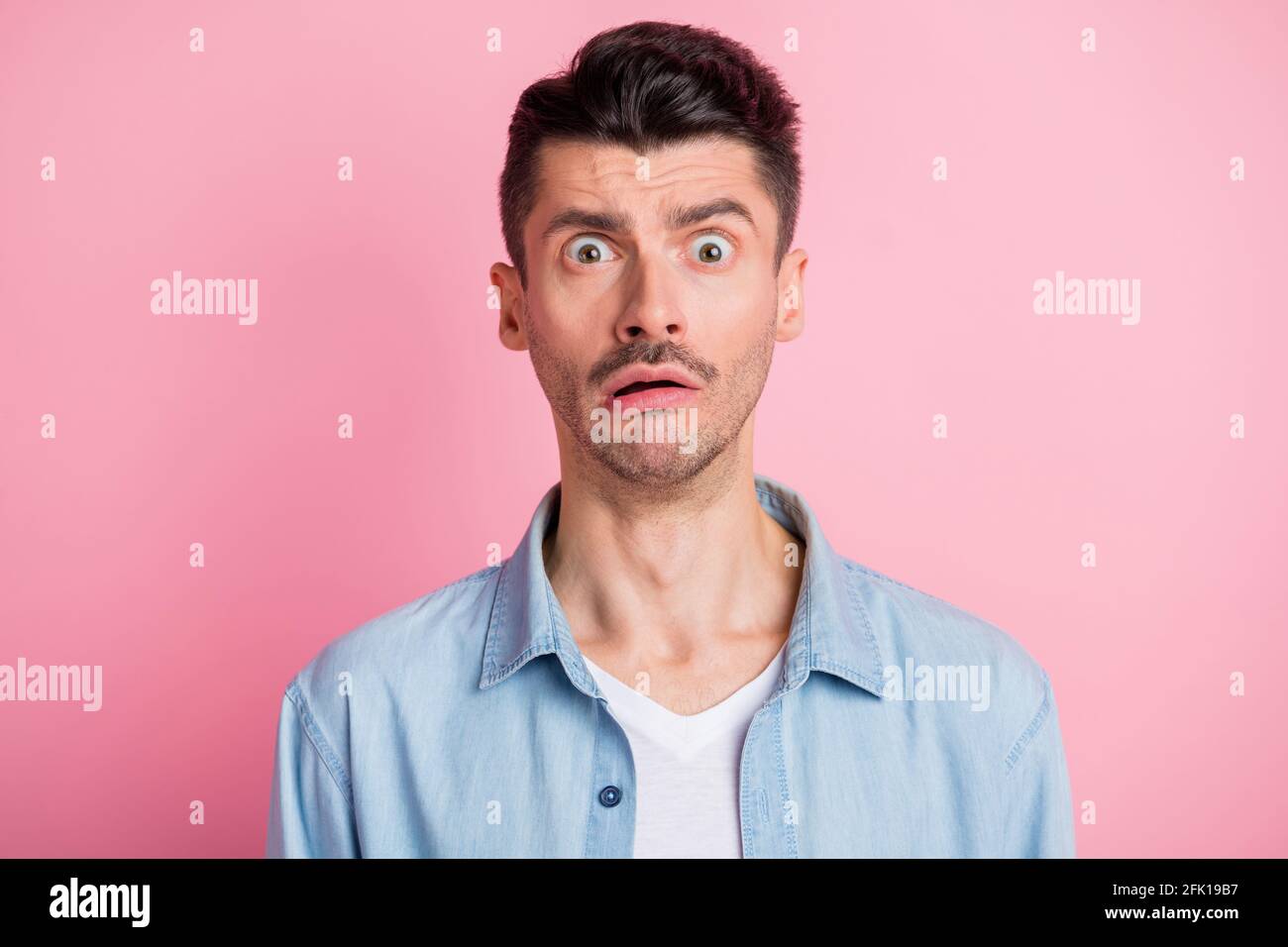 Photo portrait of nervous stressed man staring lost forgot worried ...