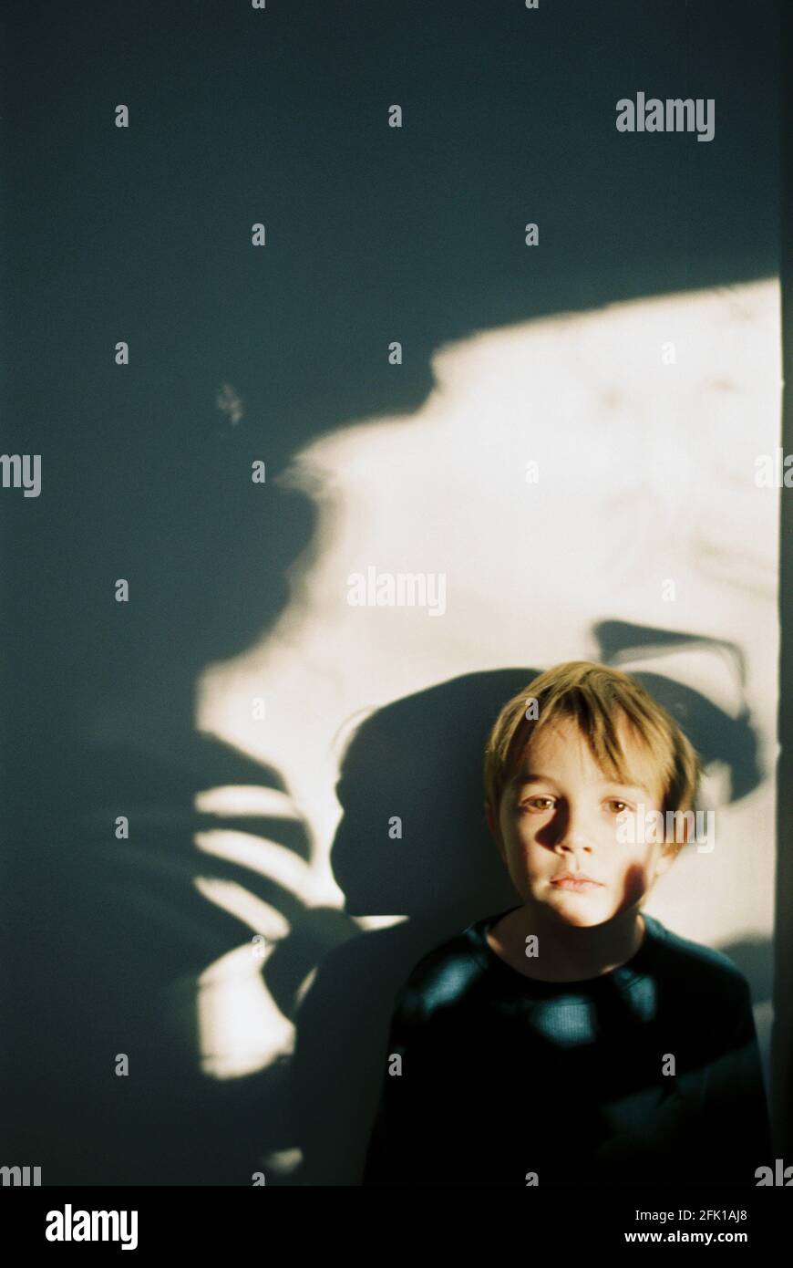 Child little boy face silhouette hi-res stock photography and images ...