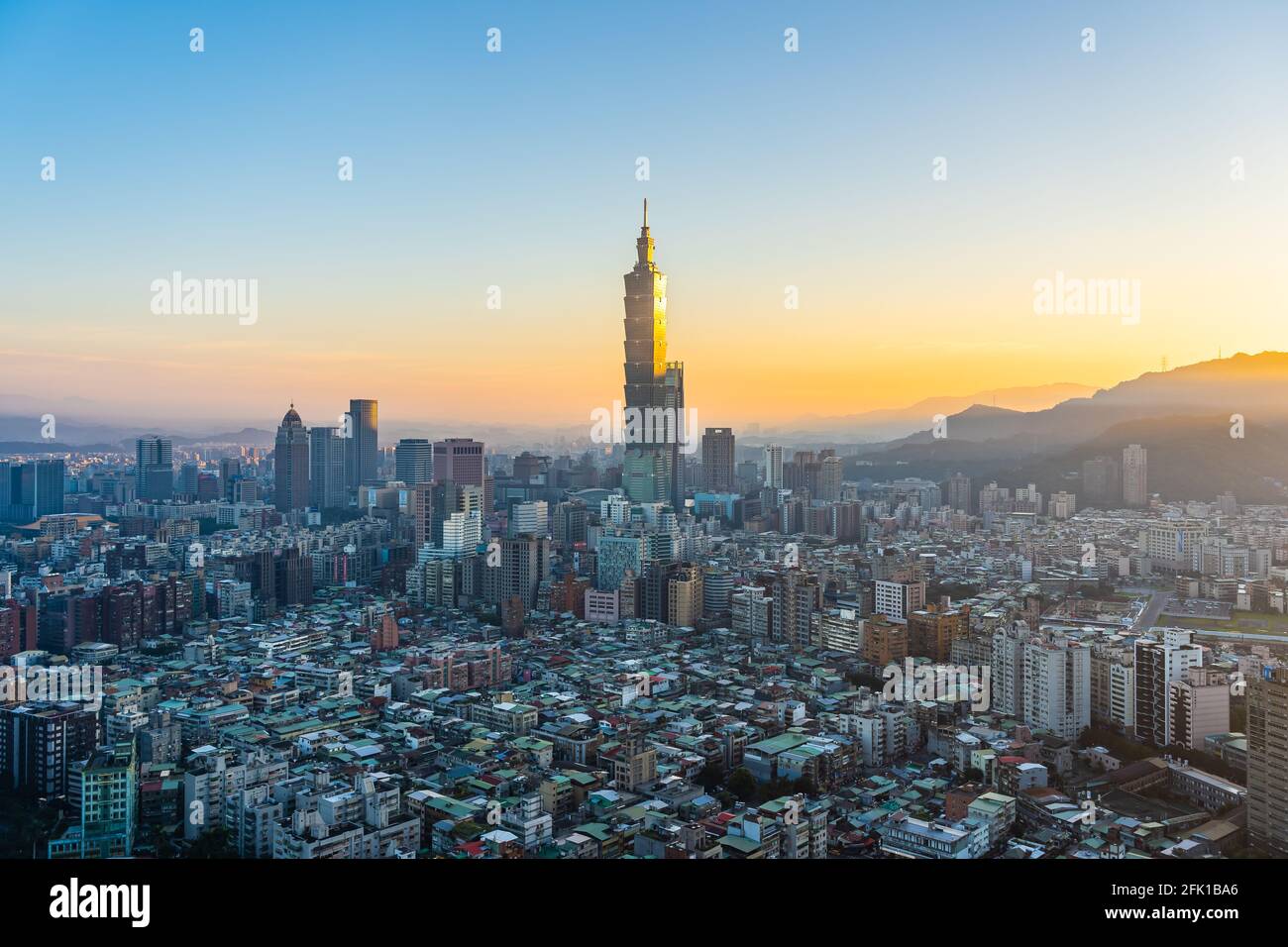 Taipei 101 Taipei Office Block Skyscraper High Resolution Stock ...