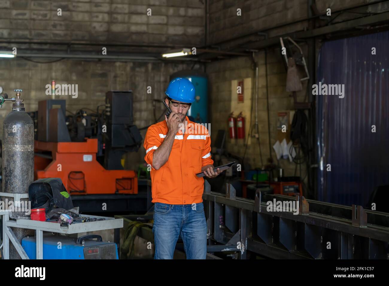 Radio technician hi-res stock photography and images - Alamy