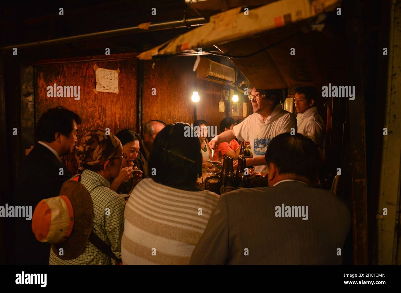 Night life at Tokyo streets of Shinjuku district Stock Photo - Alamy