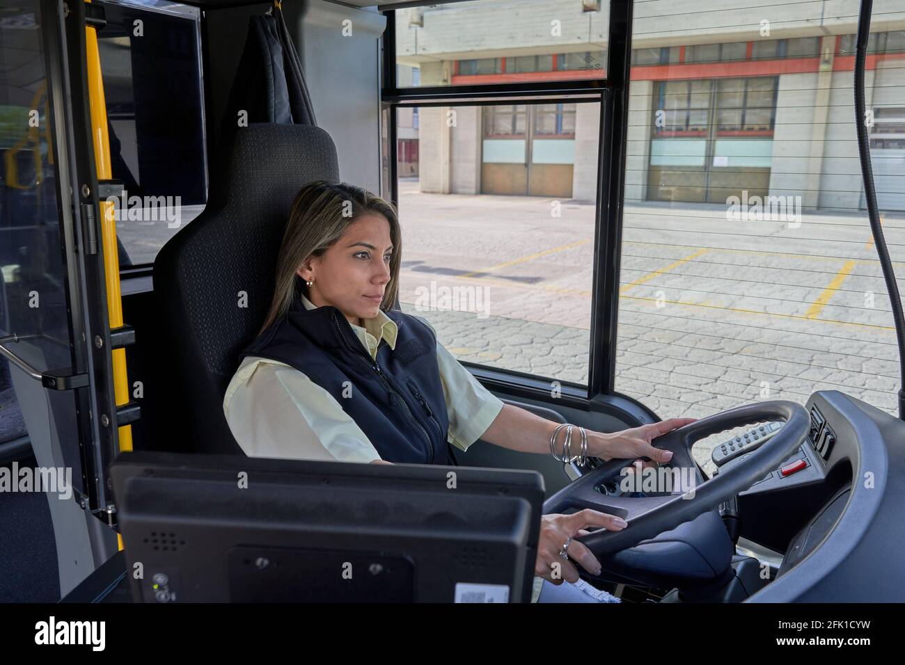 Woman bus driver hi-res stock photography and images - Alamy