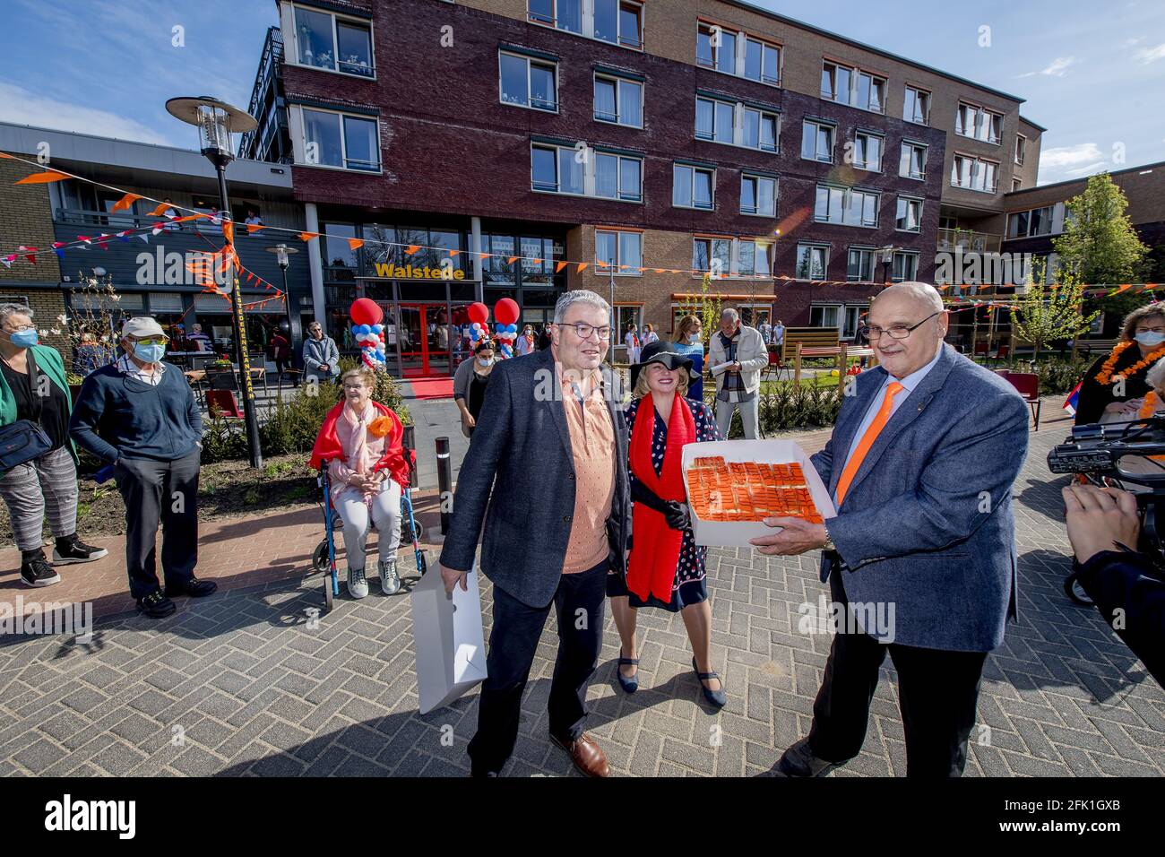 TIEL - 27-04/2021. King's Day Care Center Walstede Look a like Princess ...