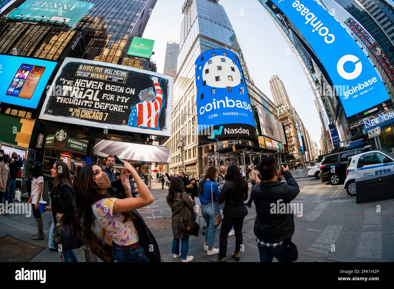 Coinbase hi-res stock photography and images - Alamy